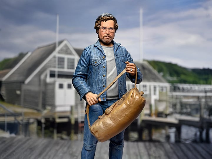 Jaws 50th Anniversary Ultimate Matt Hooper (Amity Arrival) Action Figu ...