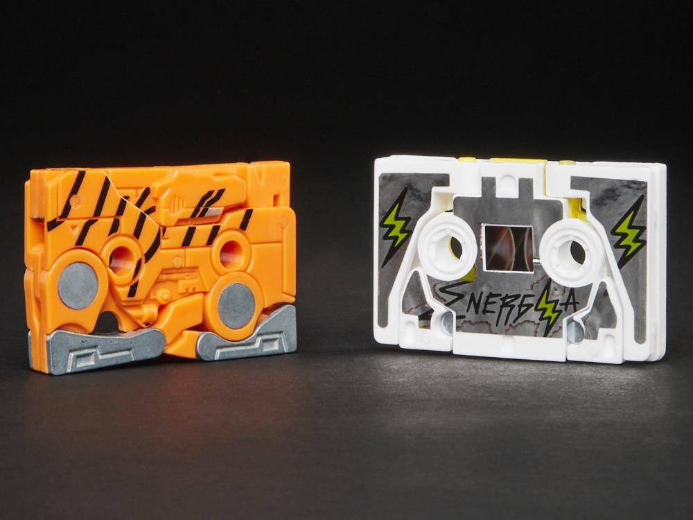 Transformers x J. Balvin Voyager J. Balvitron Exclusive Figure | Toy ...