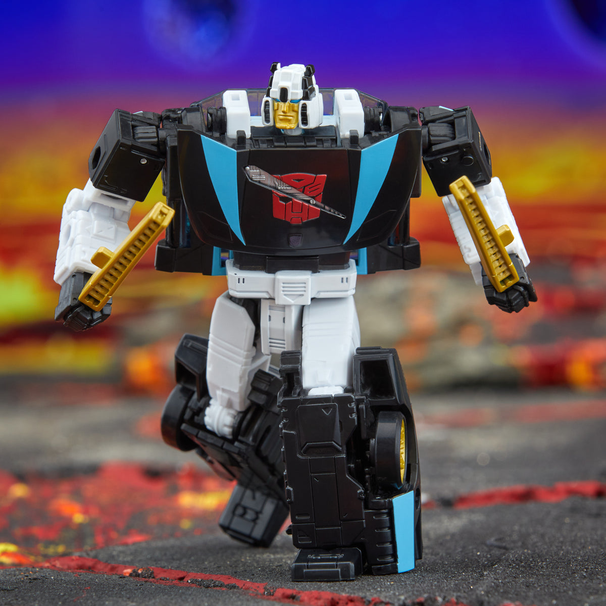 Transformers Legacy Deluxe Class Armada Universe Wheeljack — Toy Snowman