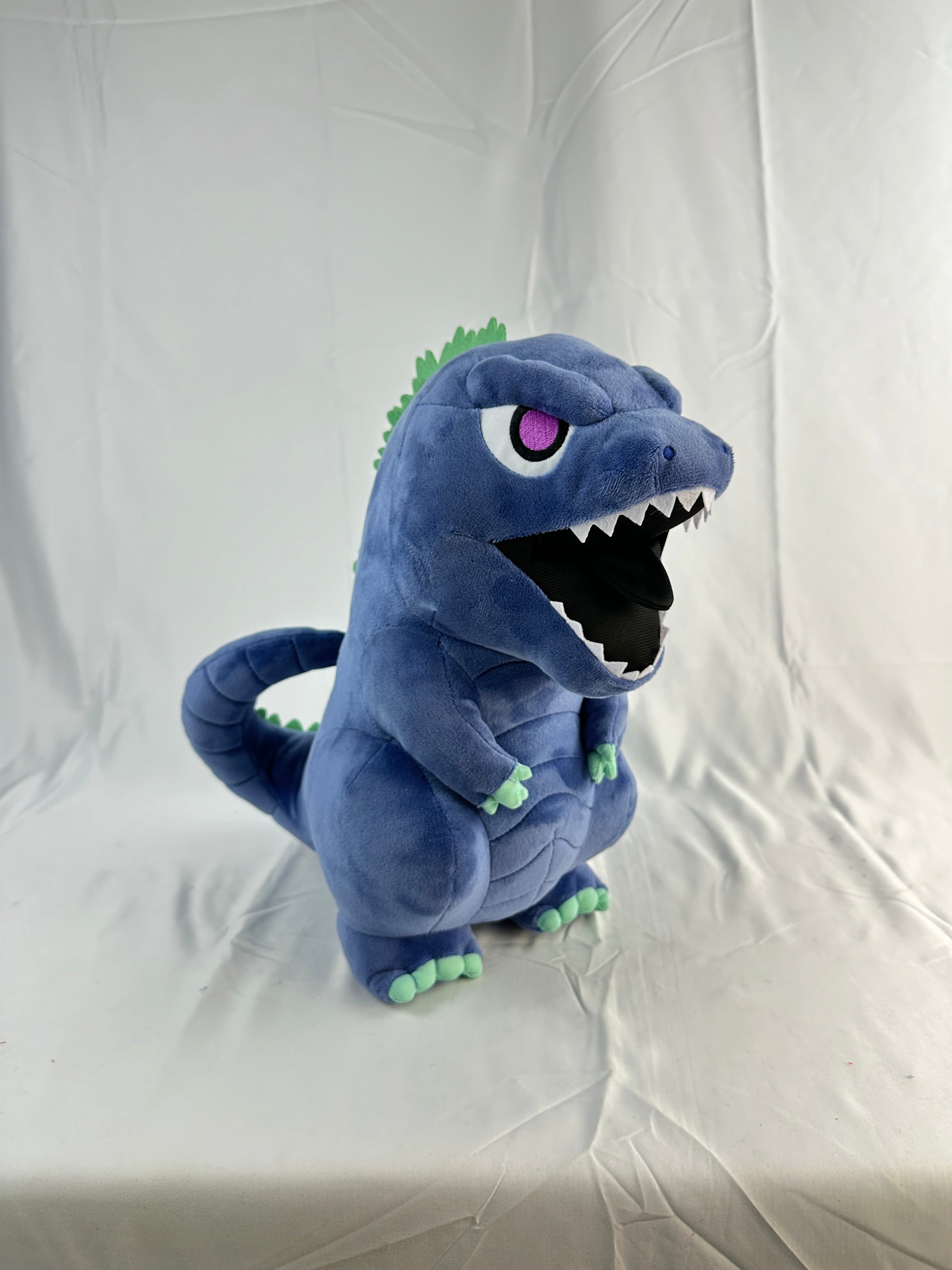Godzilla - Plush 15 Inch — Toy Snowman