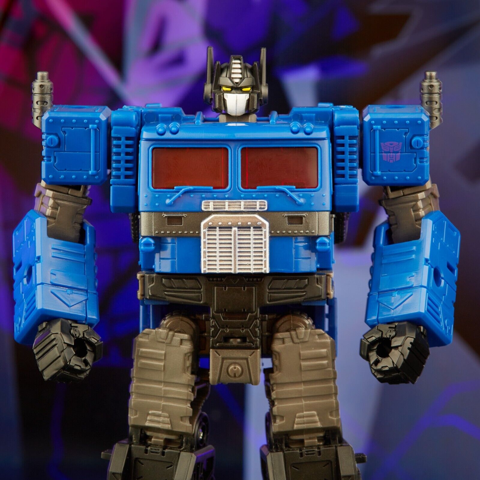 Hasbro - Transformers Generations Shattered Glass - Ultra Magnus ...