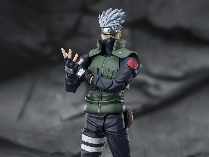 Naruto: Shippuden S.H.Figuarts Kakashi Hatake (Famed Sharingan Hero ...