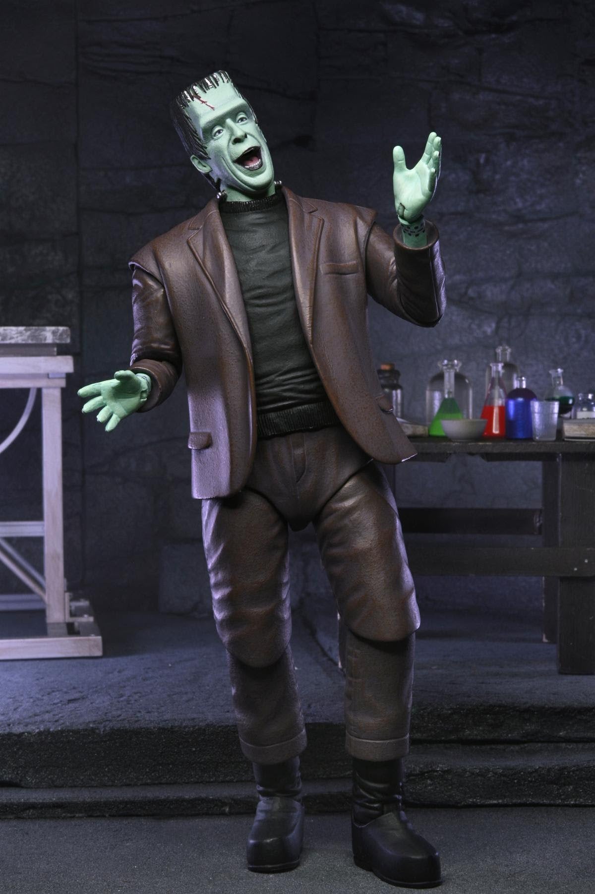 The Munsters (TV Series) - 7” Scale Action Figure - Ultimate Herman Mu ...